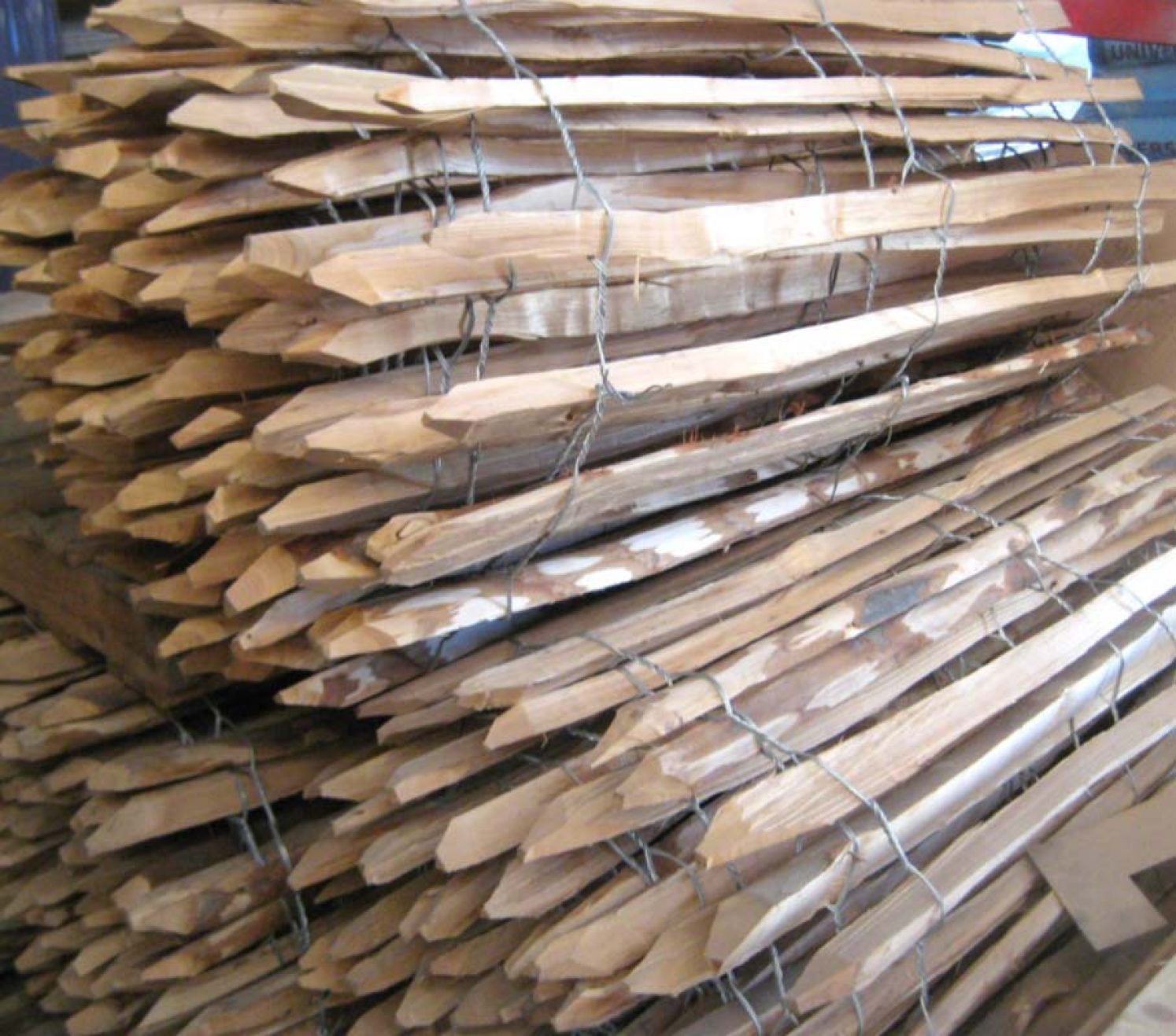 Cleft Chestnut Posts and Rail - Chestnut Fencing | Ashford Kent