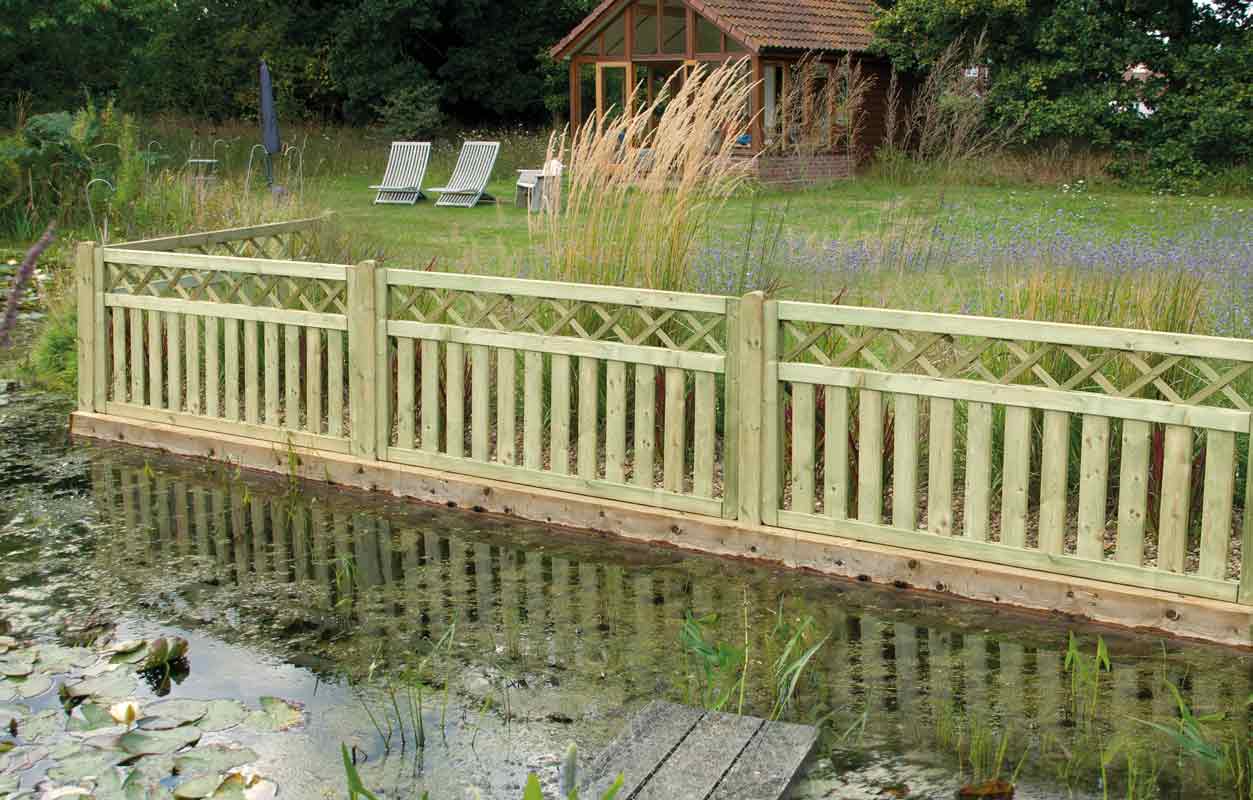 Cross Top | Timber Panel | Garden Fencing | Ashford Kent