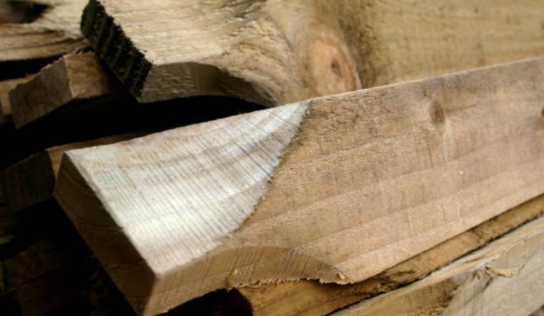 Featheredge Arris Rails - Featheredge Fencing | Ashford Kent