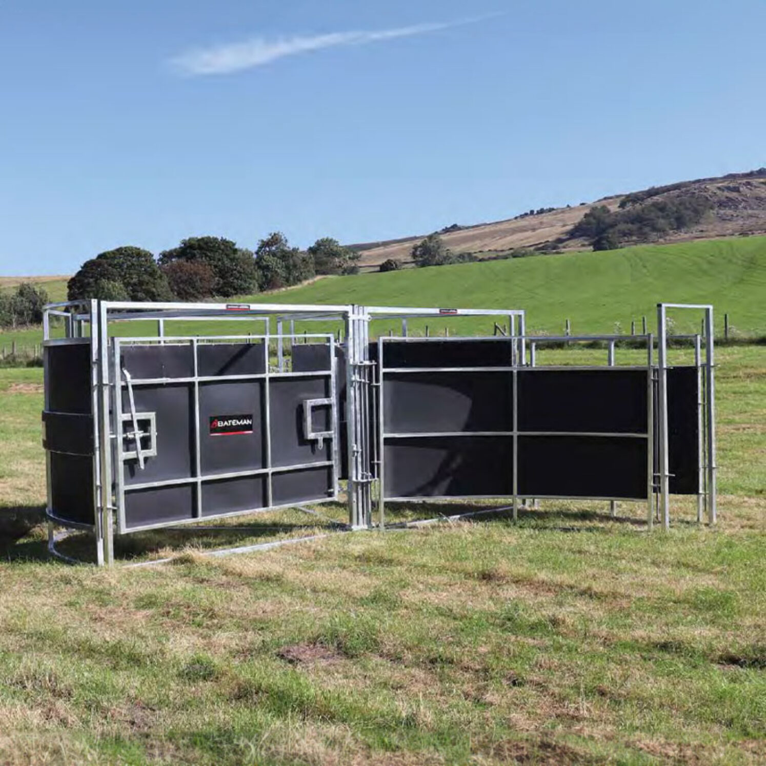 LM Bateman | Premium Animal Handling and Feeding Equipment